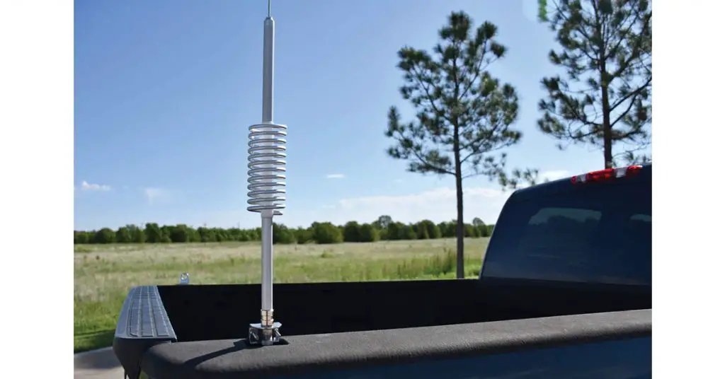 08 Best CB Radio Antenna For Truckers | Buying Guide & Troubleshoot